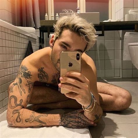 Bill Kaulitz 💋 Bill Kaulitz Star Tattoo Bill Kaulitz Hot Pics Bill