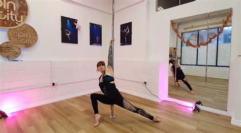 Beginner Pole Class 16 The Pole Dancing Therapist