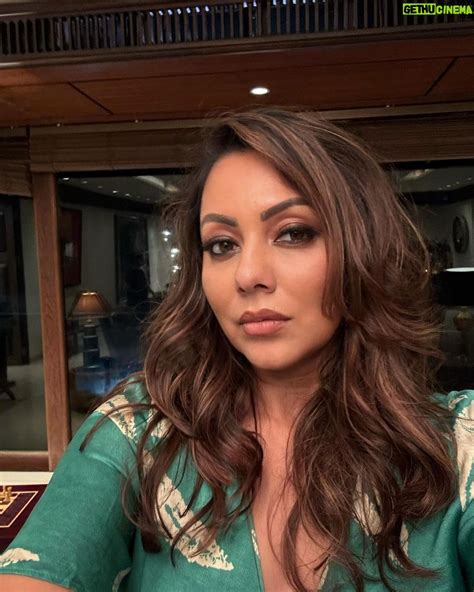 Producer Gauri Khan Wiki Biography Age Gallery Spouse And More