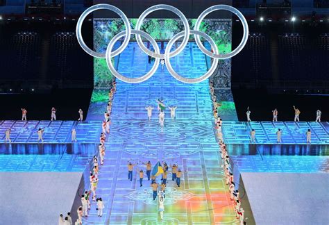 Олімпіада 2022 Росія цьогоріч показала вихід збірної України а в США згадали про війну