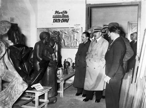 MA PRAVDA A MOI Adolf Hitler La collection privée de peintures du Führer