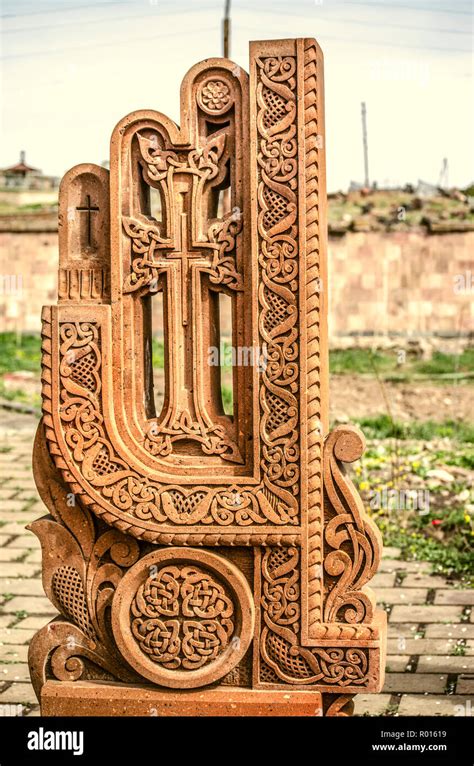 Oshakan Armenia 19 Februar 2018 Stone Cross Carved With Ornaments In