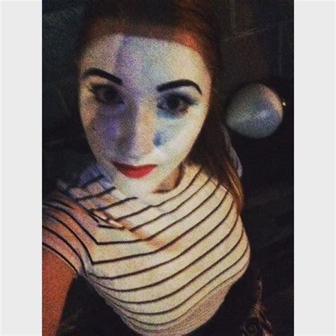 Pin By Guy Incognito On Female Clown Clown Pics Female Clown Clown