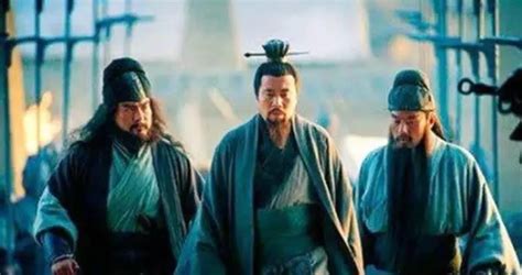 三国名将关羽号称身长九尺，放到现在到底有多高？百科ta说
