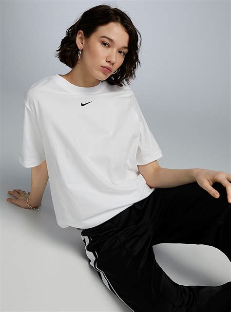 Centred Logo Loose Tee Nike Womens Short Sleeve T Shirts Simons