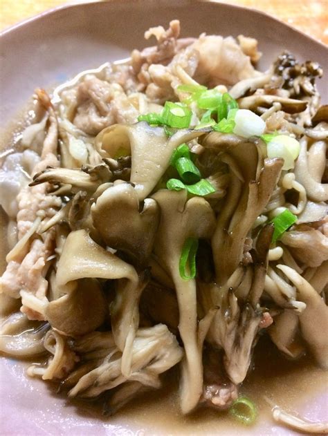 まいたけと豚こま肉のめんつゆバター炒め By ミヱマン醤油 【クックパッド】 簡単おいしいみんなのレシピが350万品