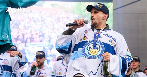 Špekulácie Trvalo Ukončené Kašík Opúšťa Nitru Nový Klub Oficiálne Oznámil Jeho Príchod