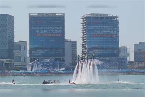 50余名高层次人才观看摩托艇大赛吸引世界目光是城市实力的证明