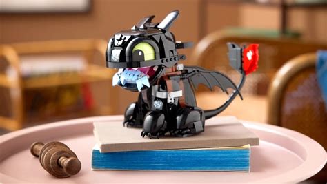 How To Train Your Dragons Toothless Is Flying To Lego Stores Soon Nerdist