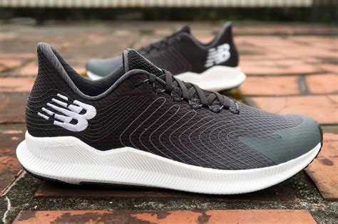 Беговые кроссовки New Balance для соревнований: обзор 7 моделей