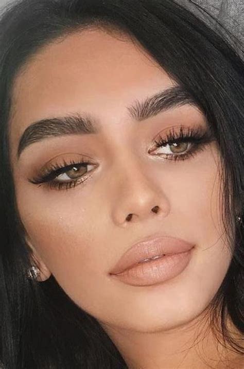 Pin By Rachael Buckley On Hairmakeupnails Skin Makeup Makeup Looks