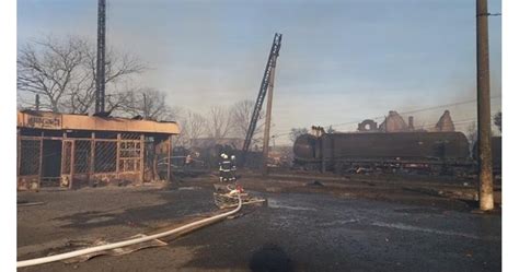 Вижте първи снимки от дерайлиралия влак край Хитрино Галерия