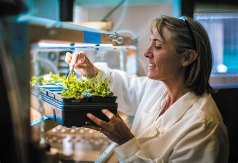 How Two Determined Scientists Built A World Class Lab Out Of Radio