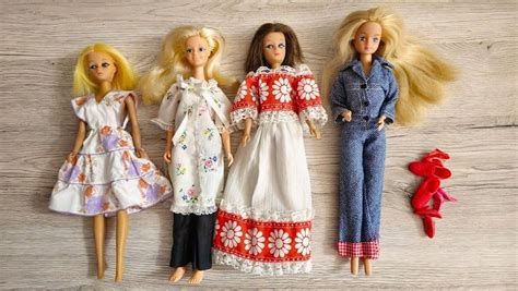 Puppen Barbie Stil Vintage Puppen aus den er Jahren Gebraucht in Nürensdorf für CHF