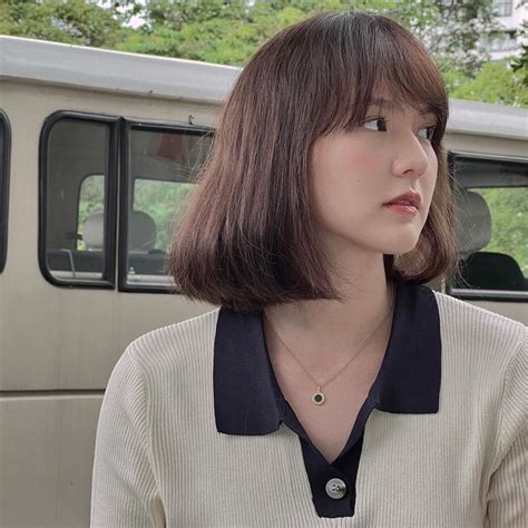 Hải Tú Khoe Sắc Trong Veo Thả Dáng Bên G63 Của Sơn Tùng 2sao