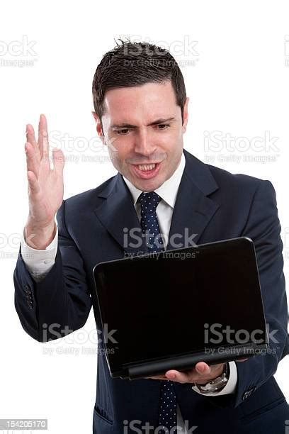 Angry 비즈니스 남자의 랩탑형 개념에 대한 스톡 사진 및 기타 이미지 개념 개념과 주제 격노한 Istock