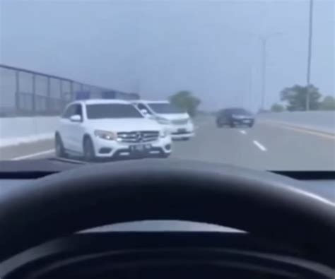 Rombongan Mobil Mewah Putar Balik Dan Lawan Arah Di Tol Desari Polisi