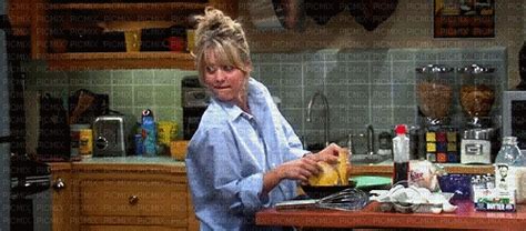 Kaley Cuoco Kaley Cuoco Free Animated  Picmix