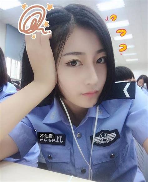 Phát sốt với nữ cảnh sát xinh đẹp nhất Trung Quốc