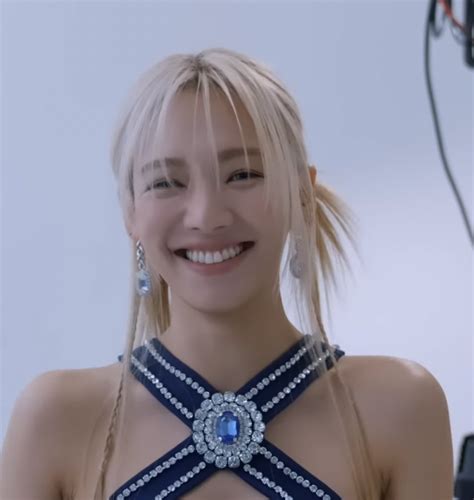ซิกทีน🐰 On Twitter ยิ้มคุณกระต่าย ยิ้มแม่เสือสาว