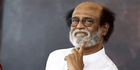 ஜெயிலர் மாஸ் ரஜினியா இது வயது குறைந்த யோகி ஆதித்யநாத் காலில்