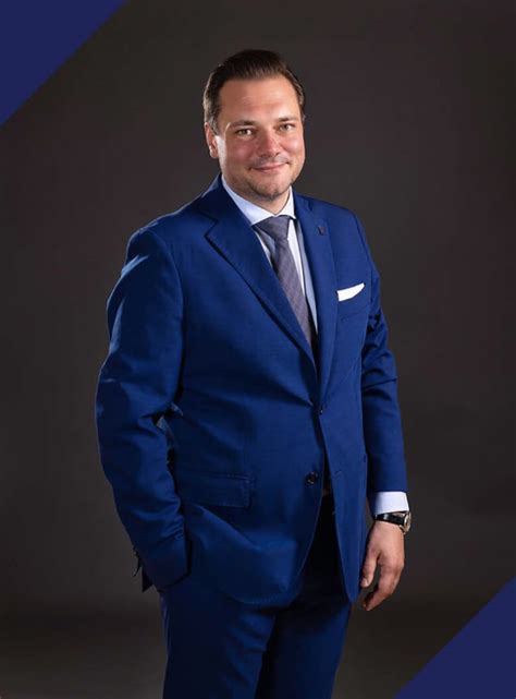 Ekipa Odvetnik Kuliš