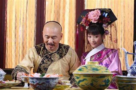 《甄嬛传》安陵容历史原型：家境优渥是个富二代，一进宫就是贵人，宠爱胜过甄嬛，却被乾隆打落深渊！ 知乎