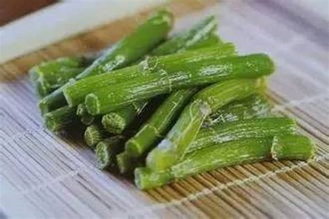 铁皮石斛被称为“九大仙草”之首的依据是？
