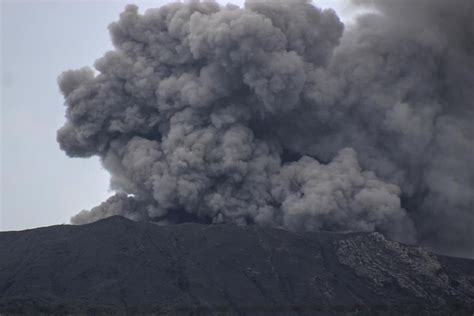 Indonesia Ends Search For Victims Of Eruption At Mount Marapi Volcano
