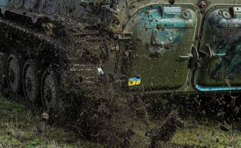 РФ готується до оборони Херсона з колонії вивезли вязнів і заселили туди військових Вечірній