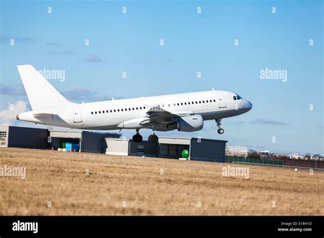 Aviation Travel Transport Plane Aeroplane Lift Off Lifting Off Hi Res