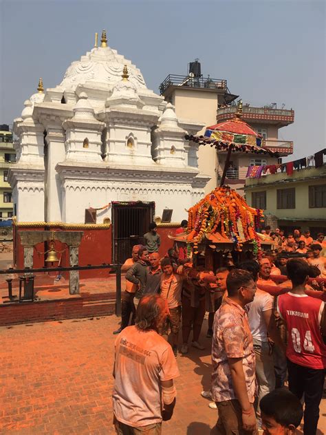 लोहकिल्थलीमा सिद्धिकालीको खः जात्रासहित बिस्का जात्रा मनाईयो Enews Off