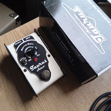 Taurus Servo Booster Reverb