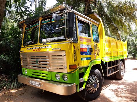 Lahiru Motors Facebook