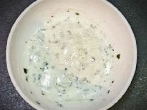 Recette sauce yaourt menthe citron et persil en apéritif Recette par The Best Recipes