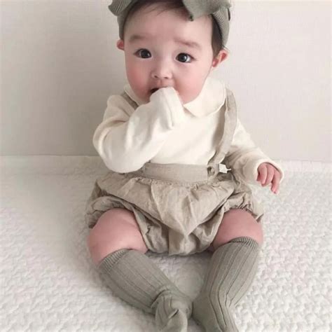 Осенняя коллекция года Комбинезоны для маленьких мальчиков и девочек в корейском и японском