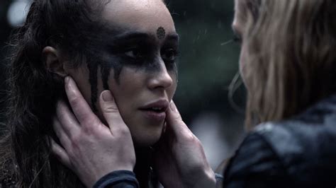 Image The100 S3 Perverse Instantiatiation 2 Clarke And Lexa  The