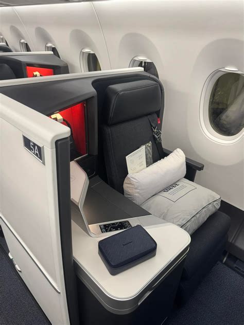 Business Class And First Class Flights Deals And More First Passenger Flight On Delta S New