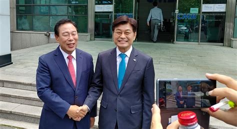 이춘희 세종시장 최민호 당선인 지방선거 후 첫 회동 세종의소리