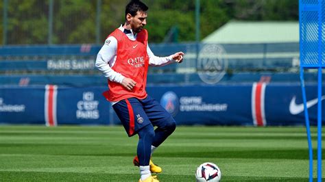 Lionel Messi Surpasses Cristiano Ronaldo With This Major Record