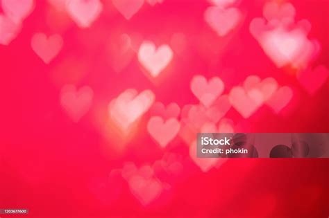 빨간 열 열정과 매력적인 밝은 보케 배경 하트 모양의 보케 레드 추상 배경 배너입니다 사랑 테마 일러스트 발렌타인 데이
