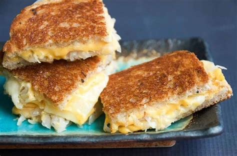21 Mind Blowing Grilled Cheese Sandwich Recipes Oh My Veggies