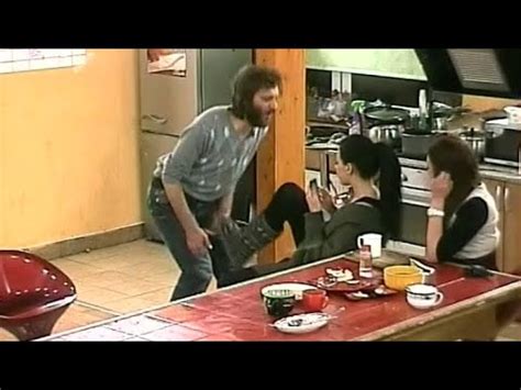 соска против бомжа \ варвара третьякова (дом 2) - YouTube