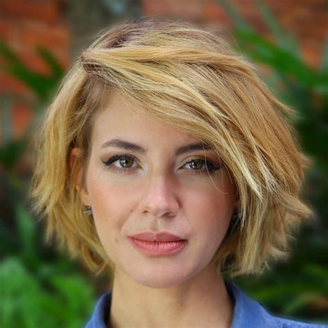 50 Super Flattering Short Haircuts For Thick Hair Hair Adviser