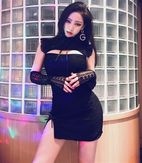 볼수록매력 🔥핫하게 과감한 컷아웃 바스트 트임원피스🔥 바로가기
