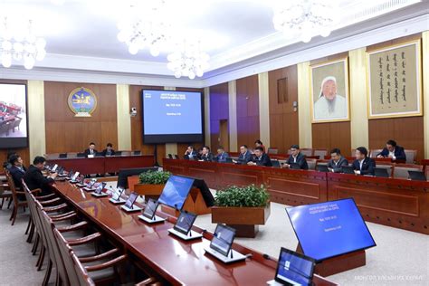 Тусгай хяналтын дэд хорооны даргаар УИХ ын гишүүн Б Энхбаярыг сонголоо