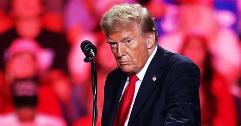 Rattled Donald Trump Rages After Shock Iowa Poll Favors Kamala Harris