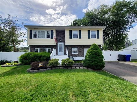Chris Sells Houses Chris Harasim Realtor 33 Brunswick Woods Dr