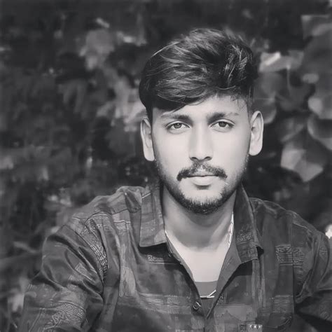 സ്മൈലി സന്തോഷ്🙂💞 Mr Villan Santhosh Xx • Threads Say More