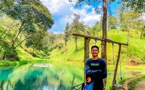 Telaga Biru Perian Surga Tersembunyi 3 Km Dari Tete Batu Asli News
